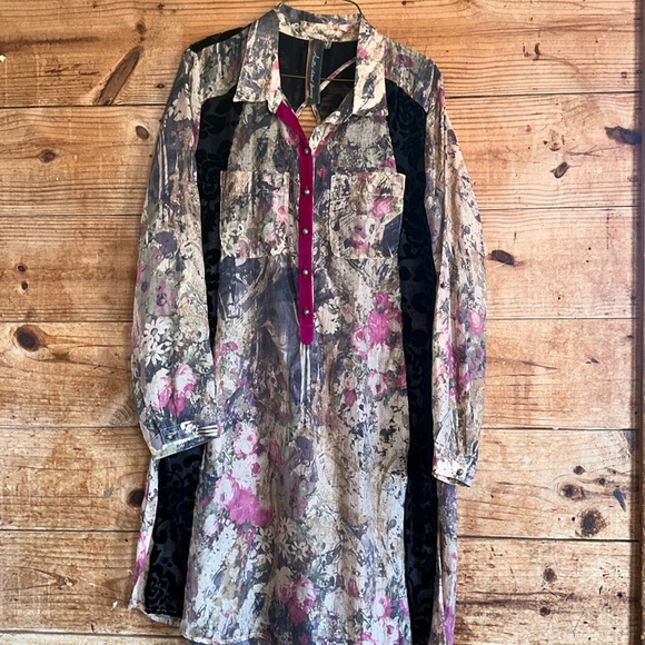 Aratta | Dresses | Aratta Silent Journey Floral Velvet Shirt Dress ...